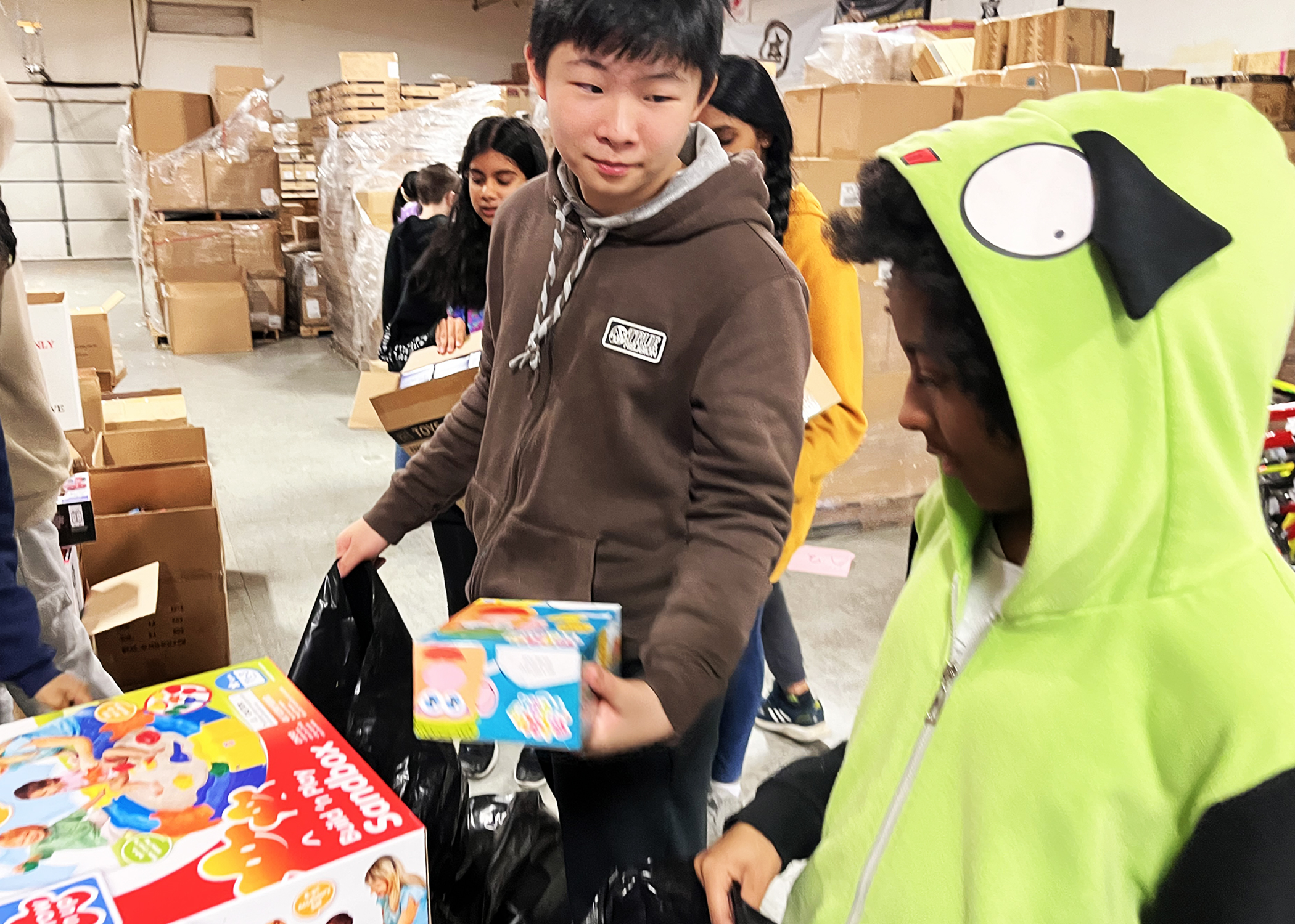 Students volunteer for Toys for Tots, work to ensure a Merry Christmas ...
